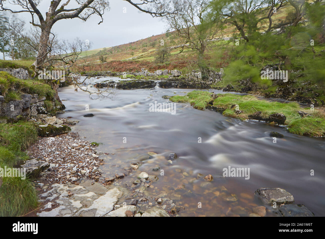 River Wharfe, Langstrothdale, Deepdale, Yorkshire Dales National Park ...