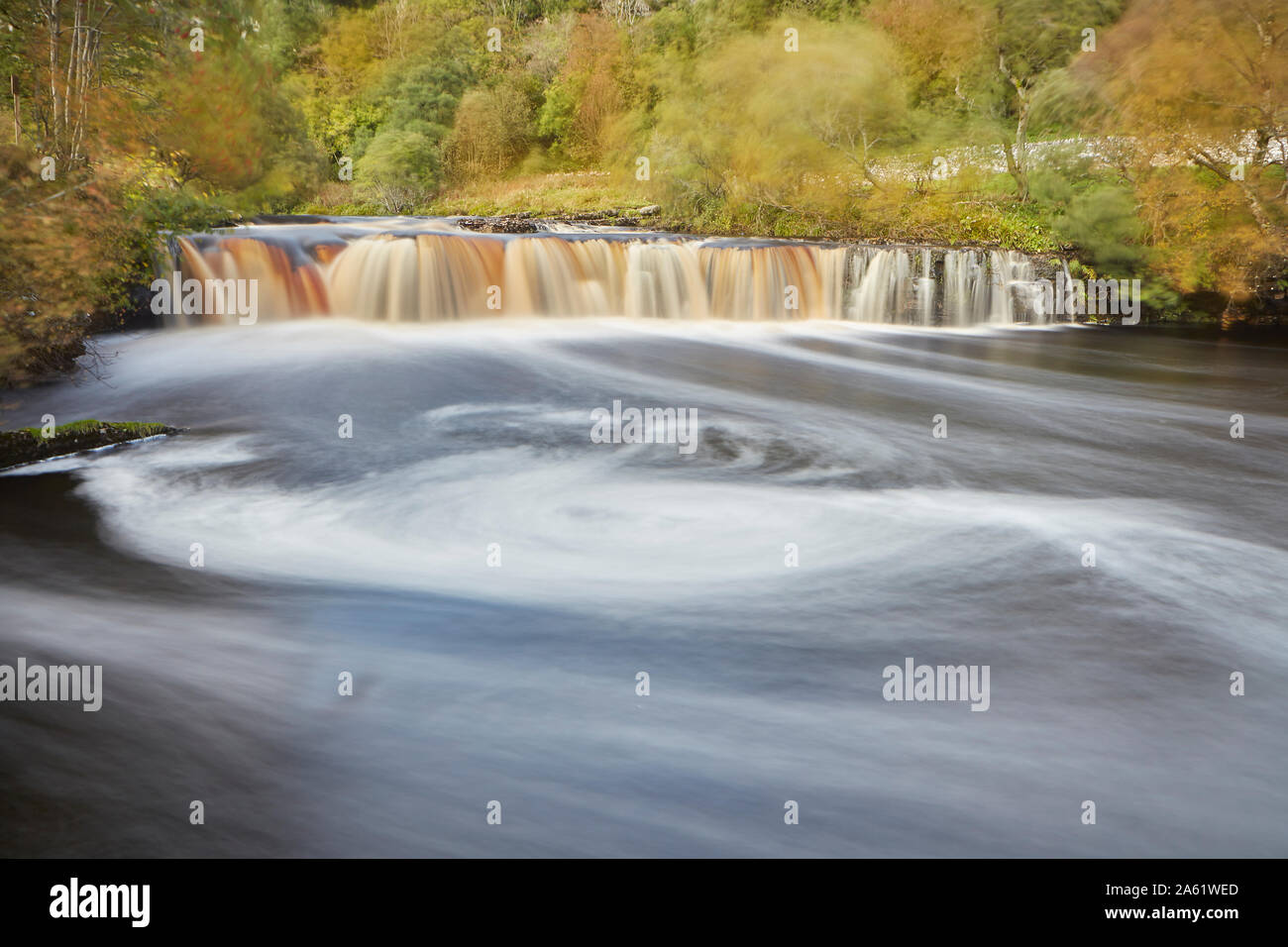 Yorkshire dales national park autumn colours hi-res stock photography ...