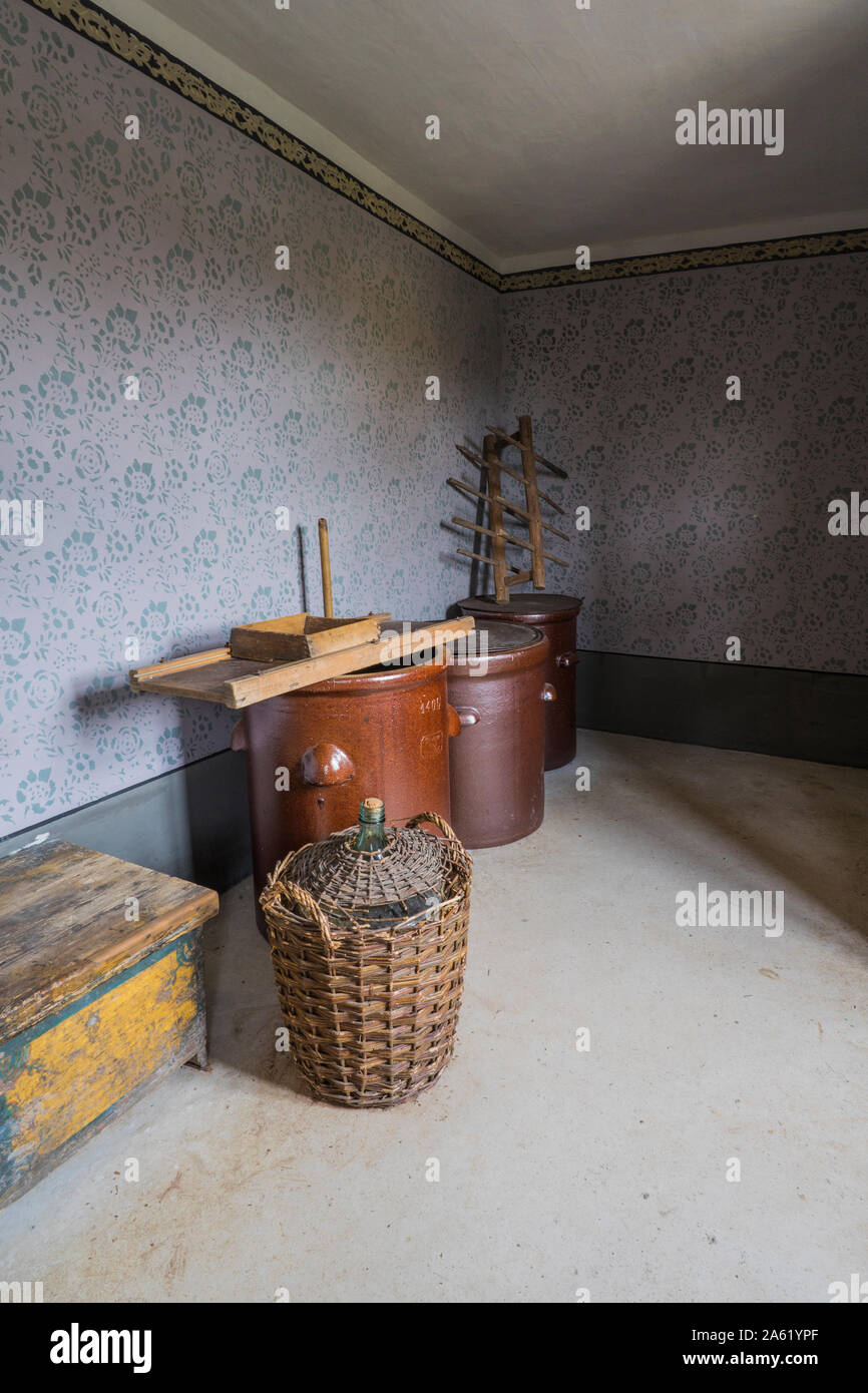 Antique stone bottles hi-res stock photography and images - Alamy