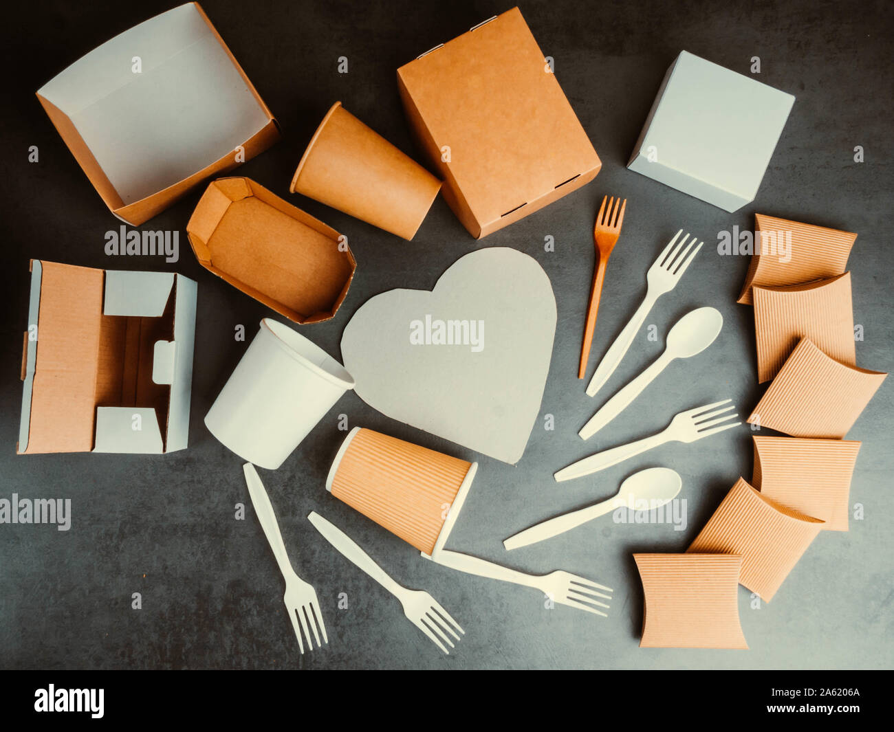 Paper and bamboo tableware, cartoon boxes, cups, cutlery for street ...