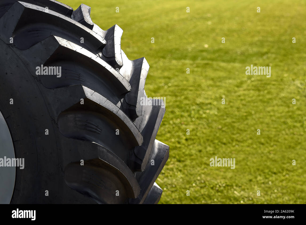 Large tractor wheel hi-res stock photography and images - Alamy