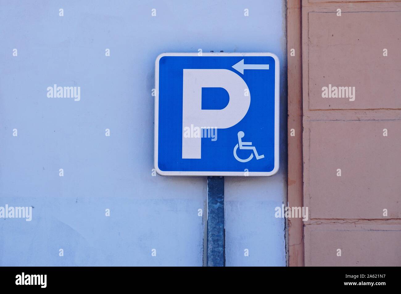 wheelchair traffic signal on the street in the city Stock Photo - Alamy