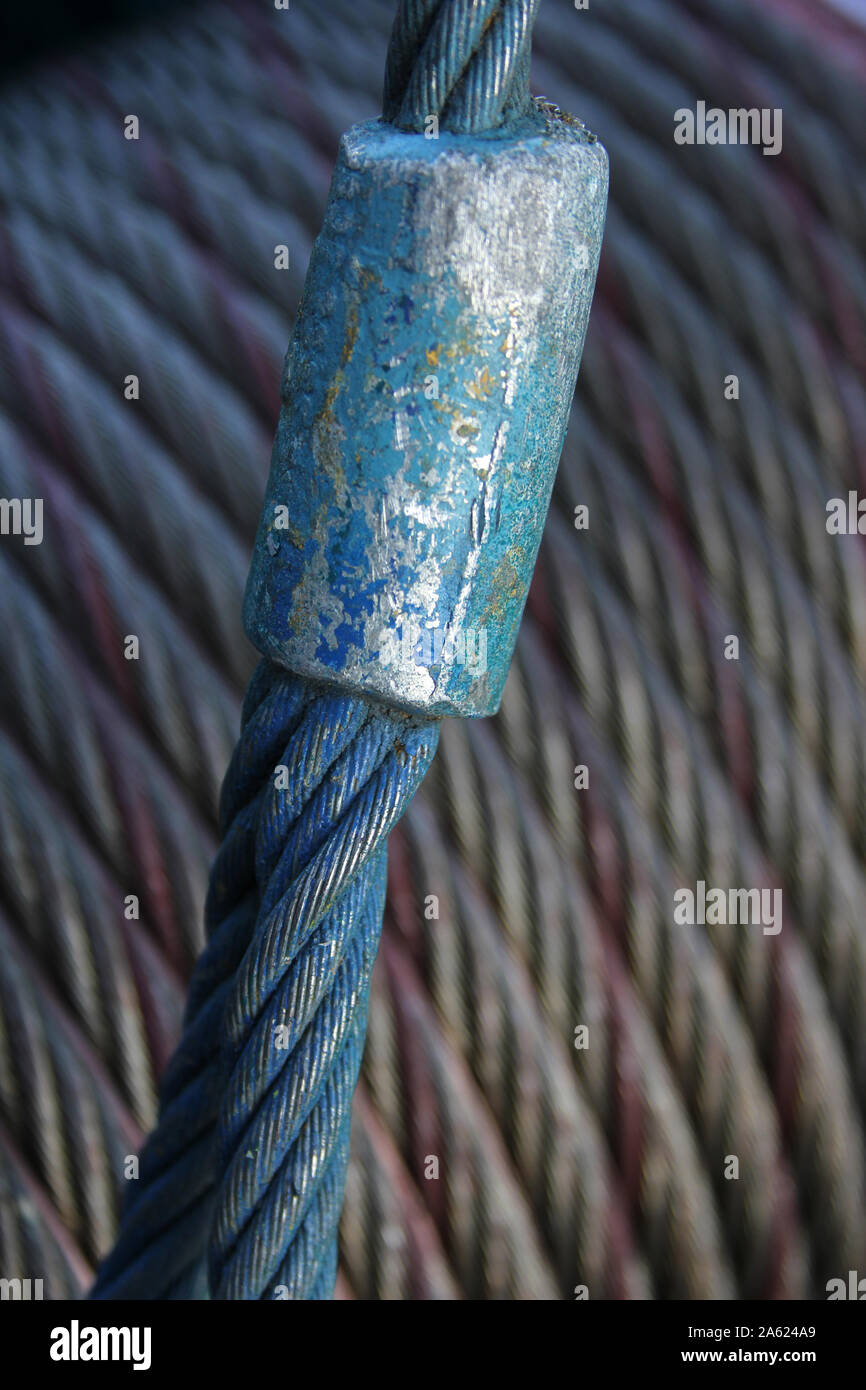 Towing hawser line hi-res stock photography and images - Alamy