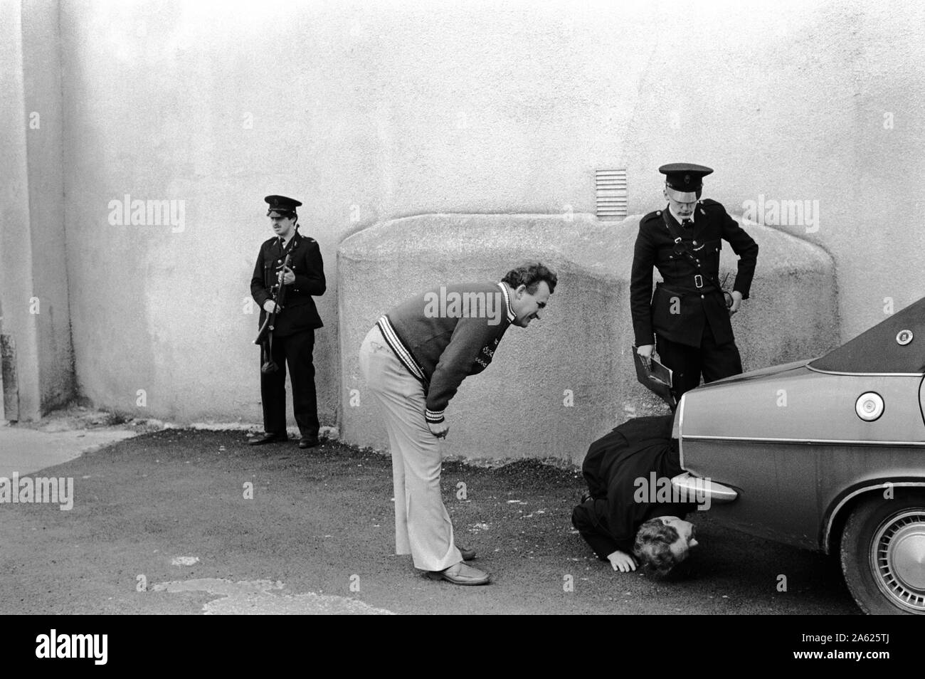 Ruc royal ulster constabulary officers on patrol hi-res stock ...