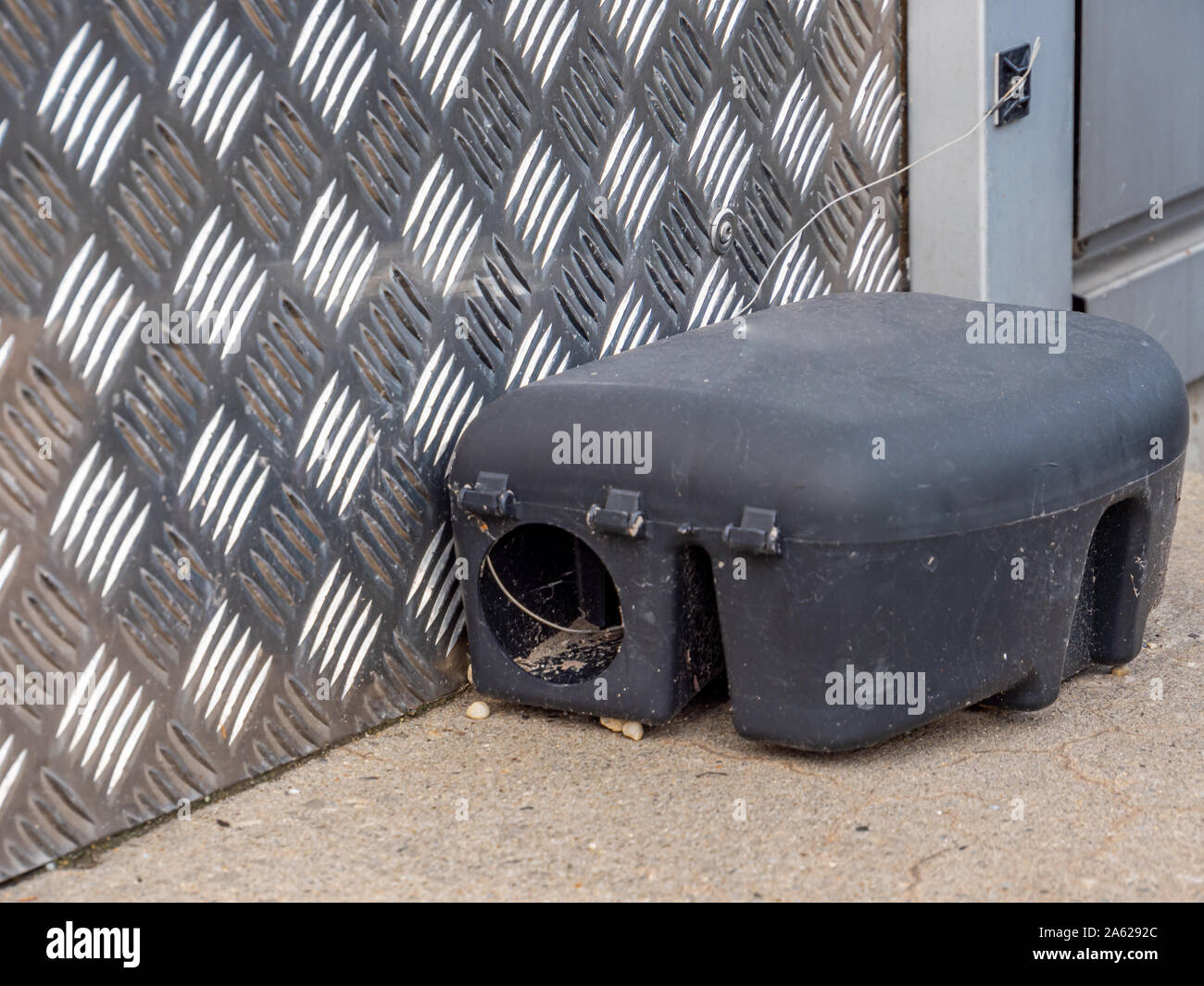 Rat bait box hi-res stock photography and images - Alamy