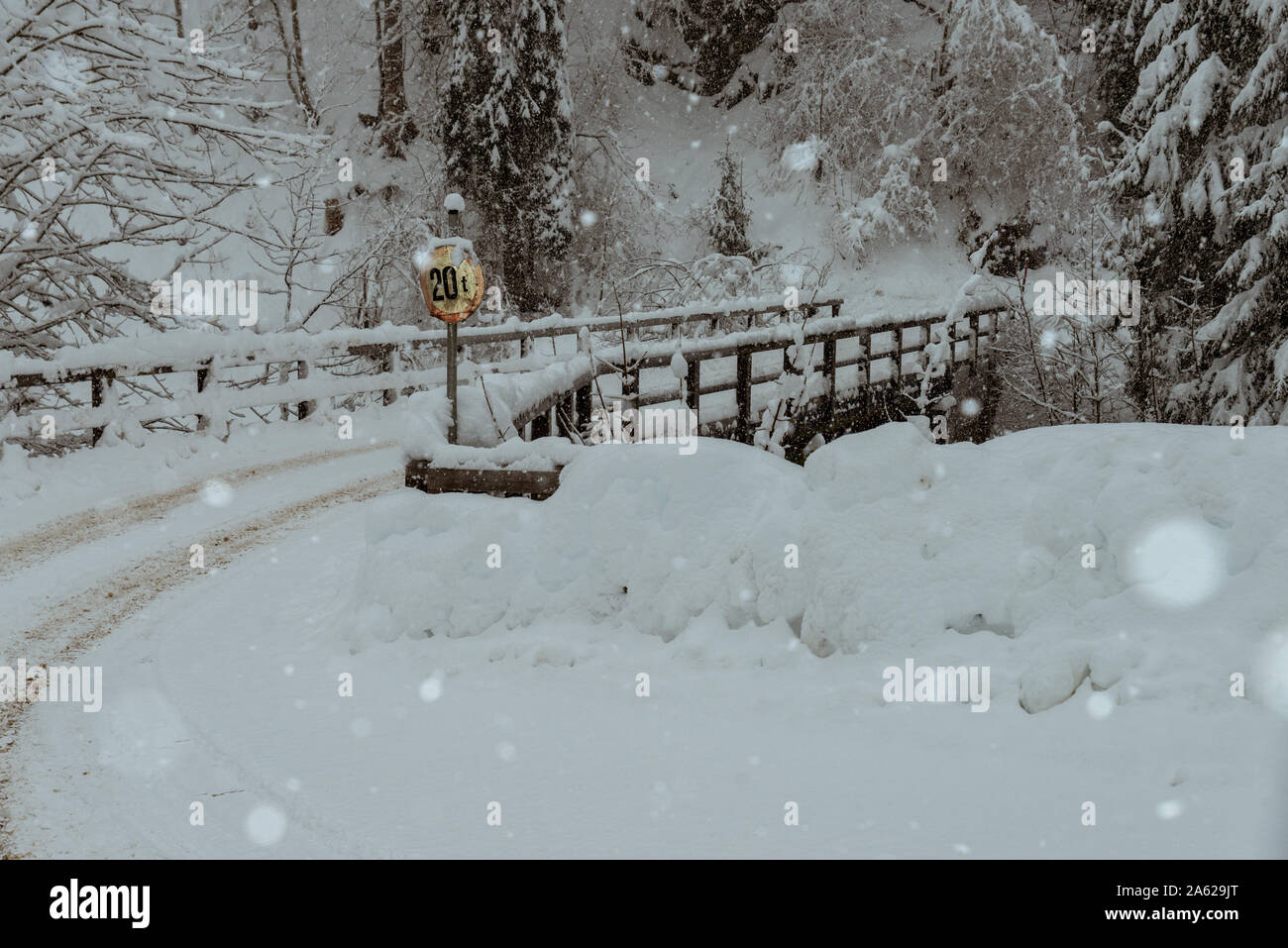 Austrian alps bridge hi-res stock photography and images - Alamy