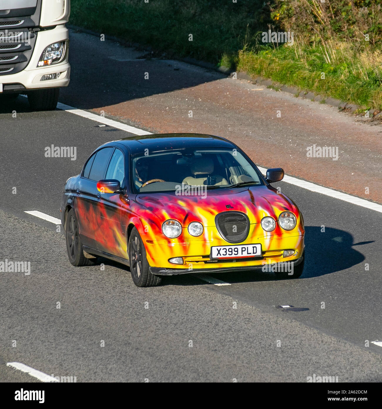Custom 2000 Jaguar S-Type V8 Auto 3996cc petrol saloon; UK transport ...