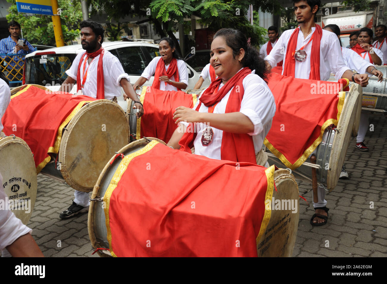 Dholak player hi-res stock photography and images - Alamy