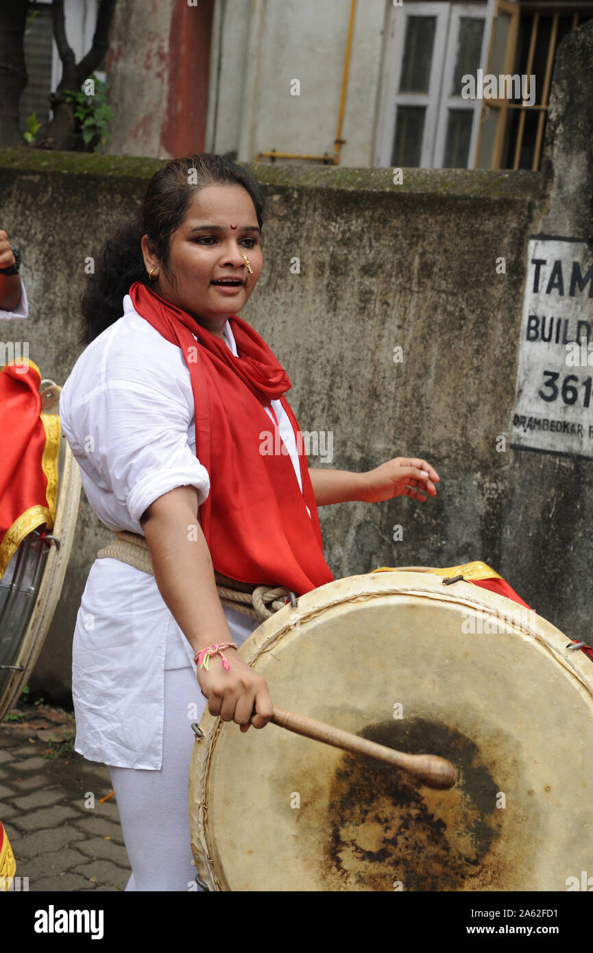 Dhol drum mumbai hi-res stock photography and images - Alamy