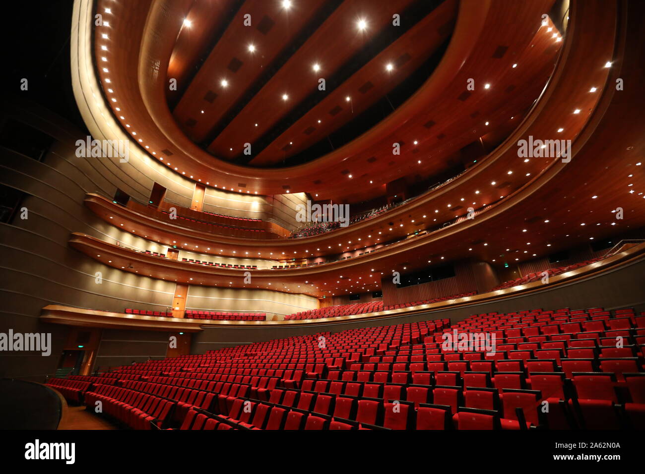 Largest auditorium hi-res stock photography and images - Alamy