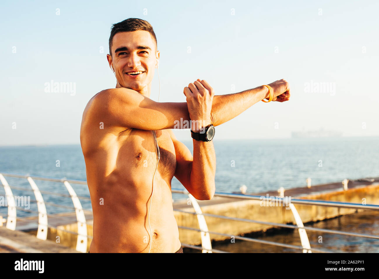 Very muscular legs man hi-res stock photography and images - Alamy