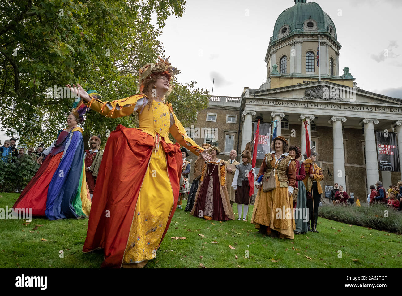 Mummers hi-res stock photography and images - Alamy