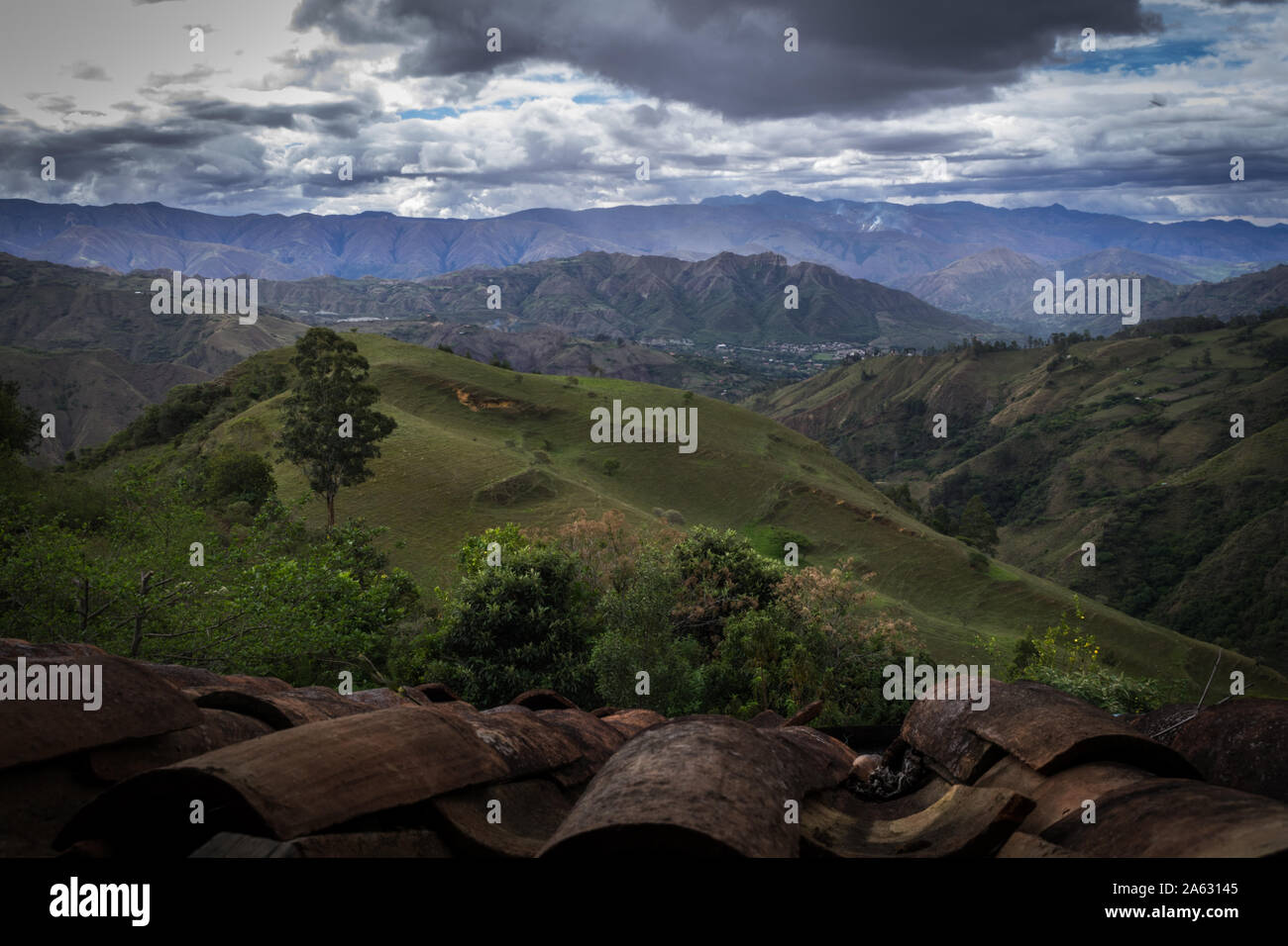 Vilcabamba mountain range hi-res stock photography and images - Alamy