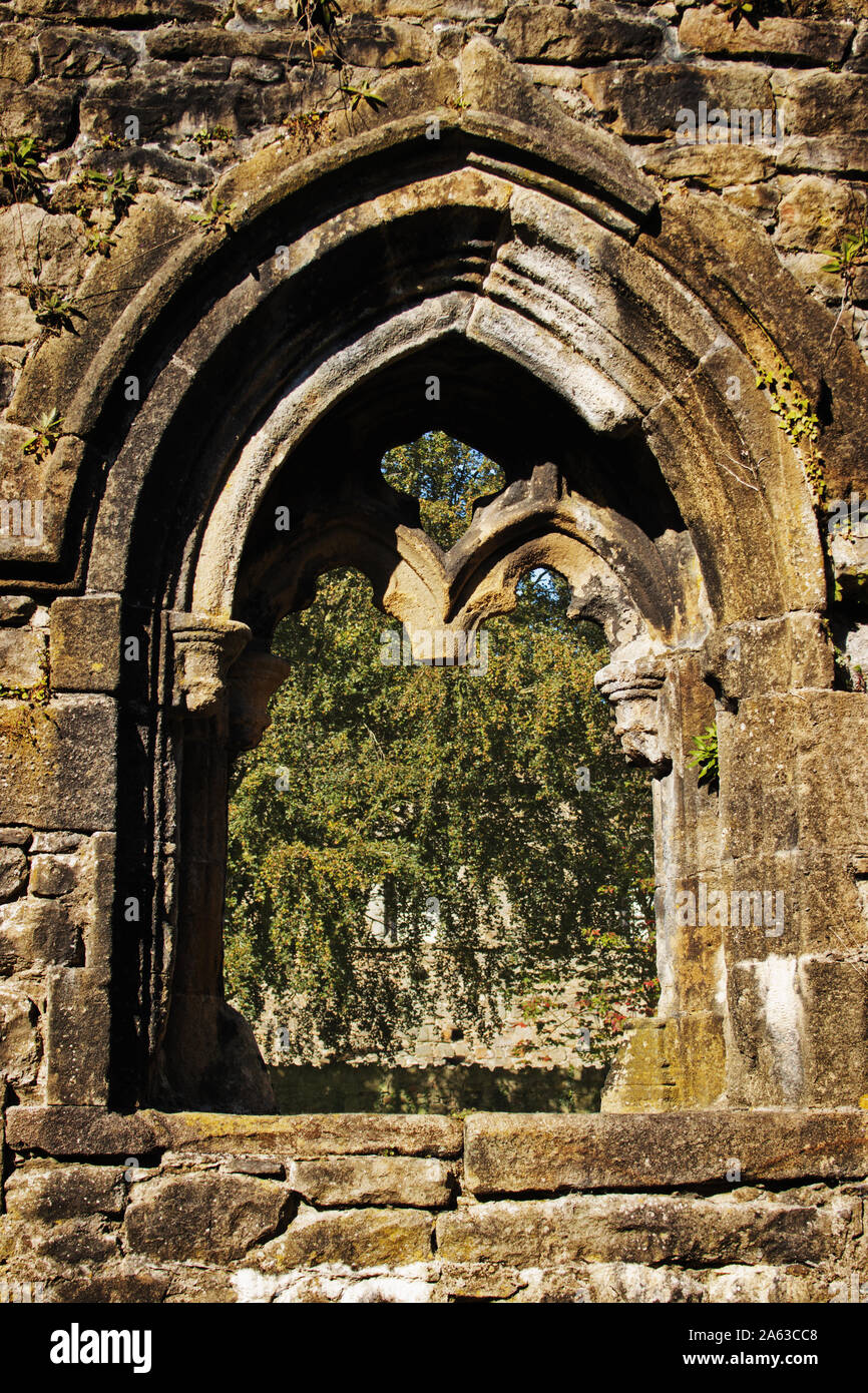 A decorative arched window at Whalley Abbey, Lancashire, UK Stock Photo ...