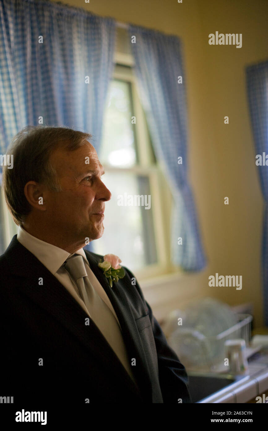 Father of the bride Stock Photo - Alamy