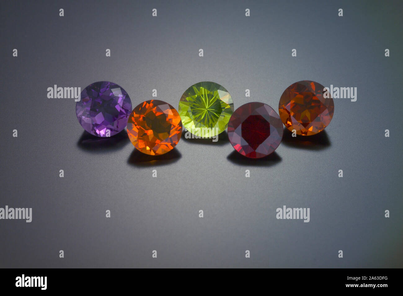 Peridot gemstone hi-res stock photography and images - Alamy