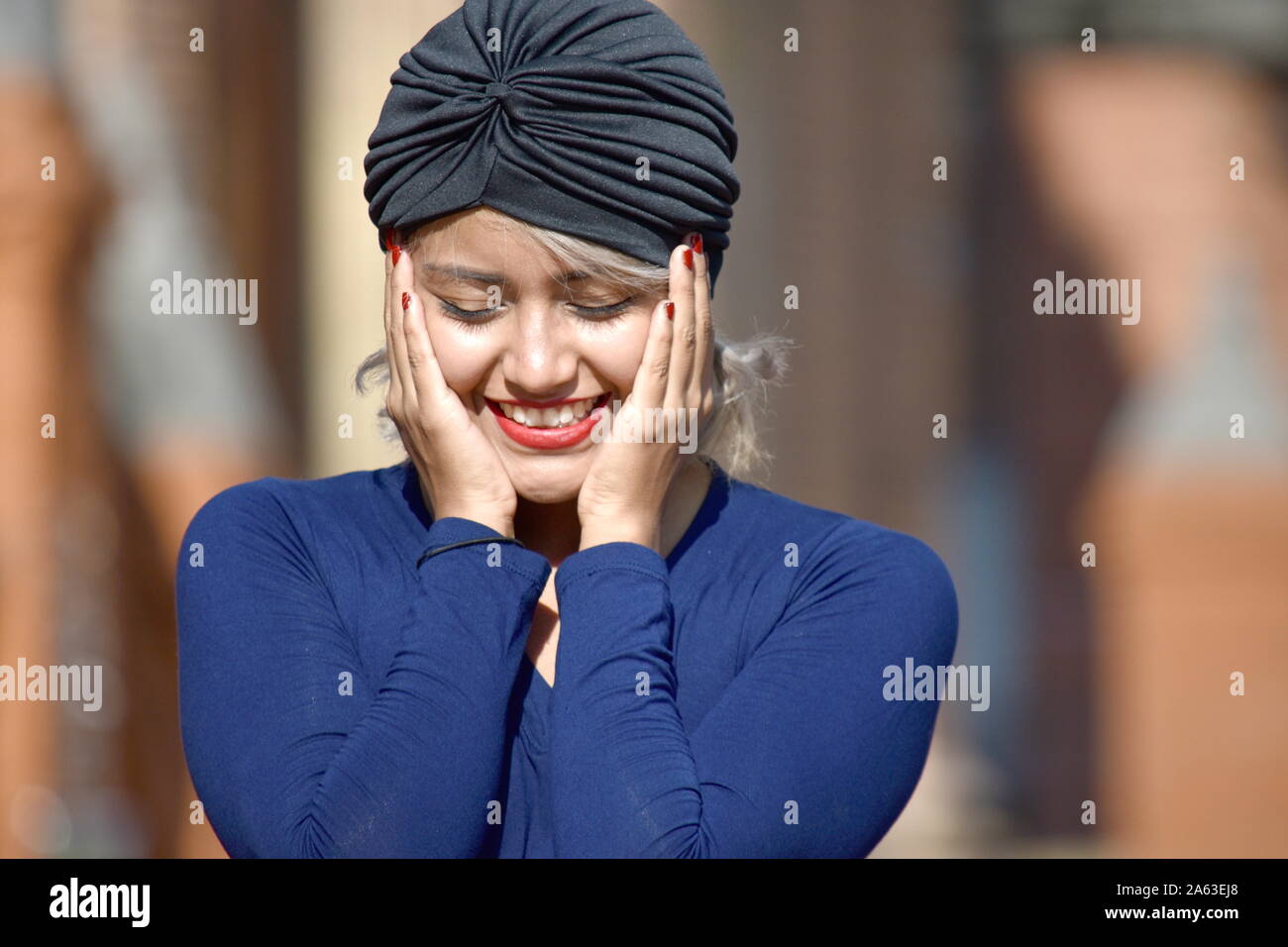 Happy Beautiful Muslim Female Wearing Turban Stock Photo - Alamy