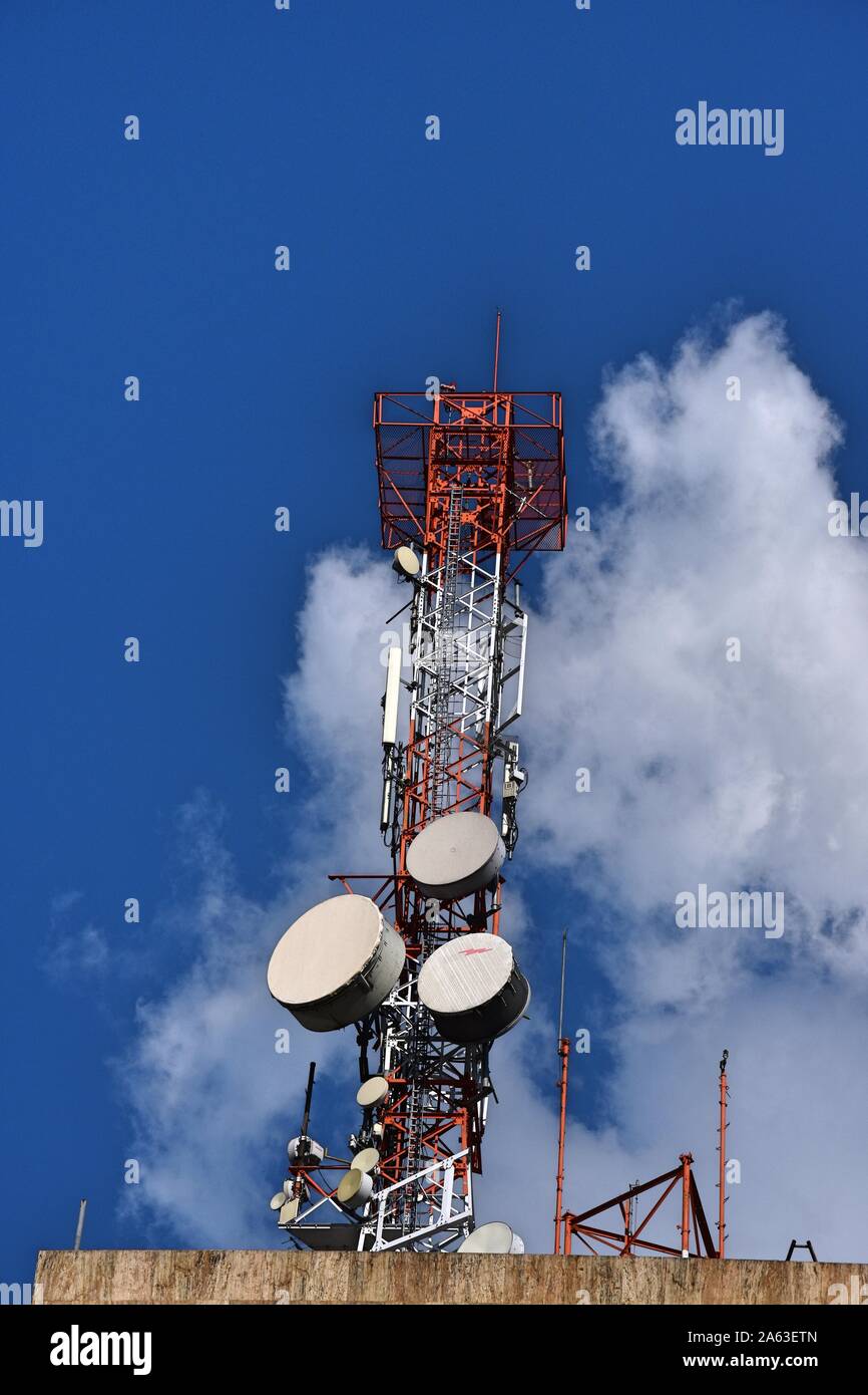 Telecommunications Cell Tower Antenna And Receivers Stock Photo - Alamy