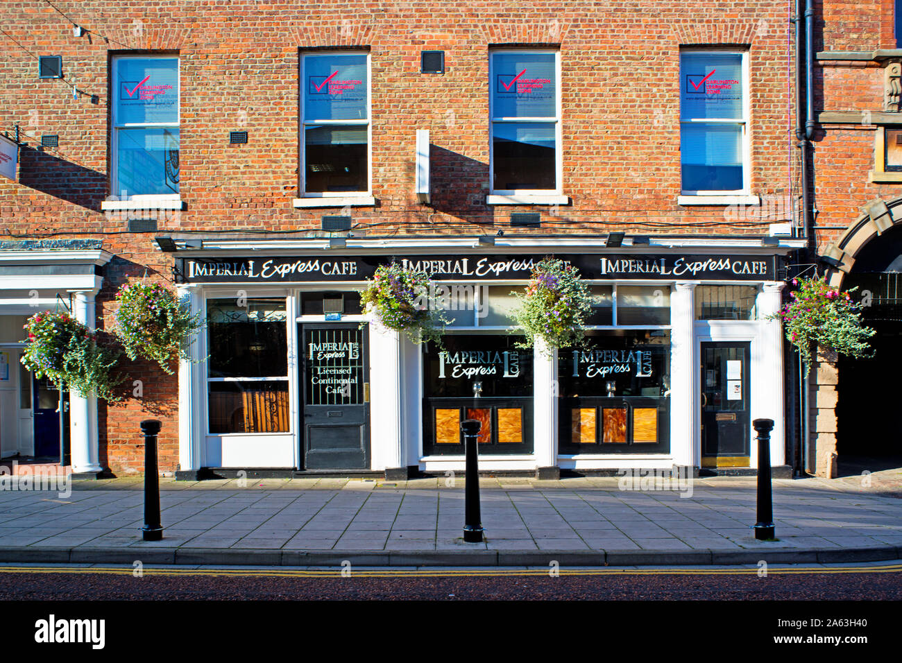 Imperial express cafe hi-res stock photography and images - Alamy