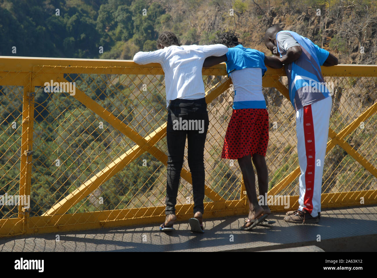 Africa lorry border hi-res stock photography and images - Alamy
