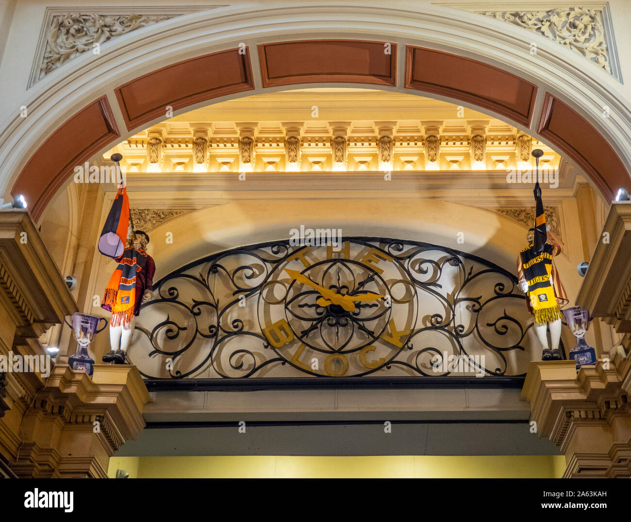 Minstrels wearing 2019 AFL Grand Finalists GWS and Richmond Tigers ...
