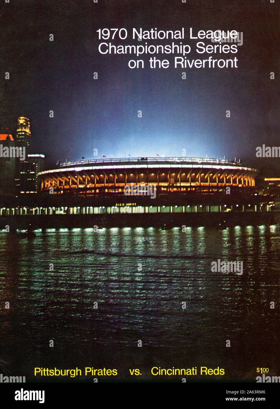 Riverfront stadium cincinnati reds hi-res stock photography and images ...