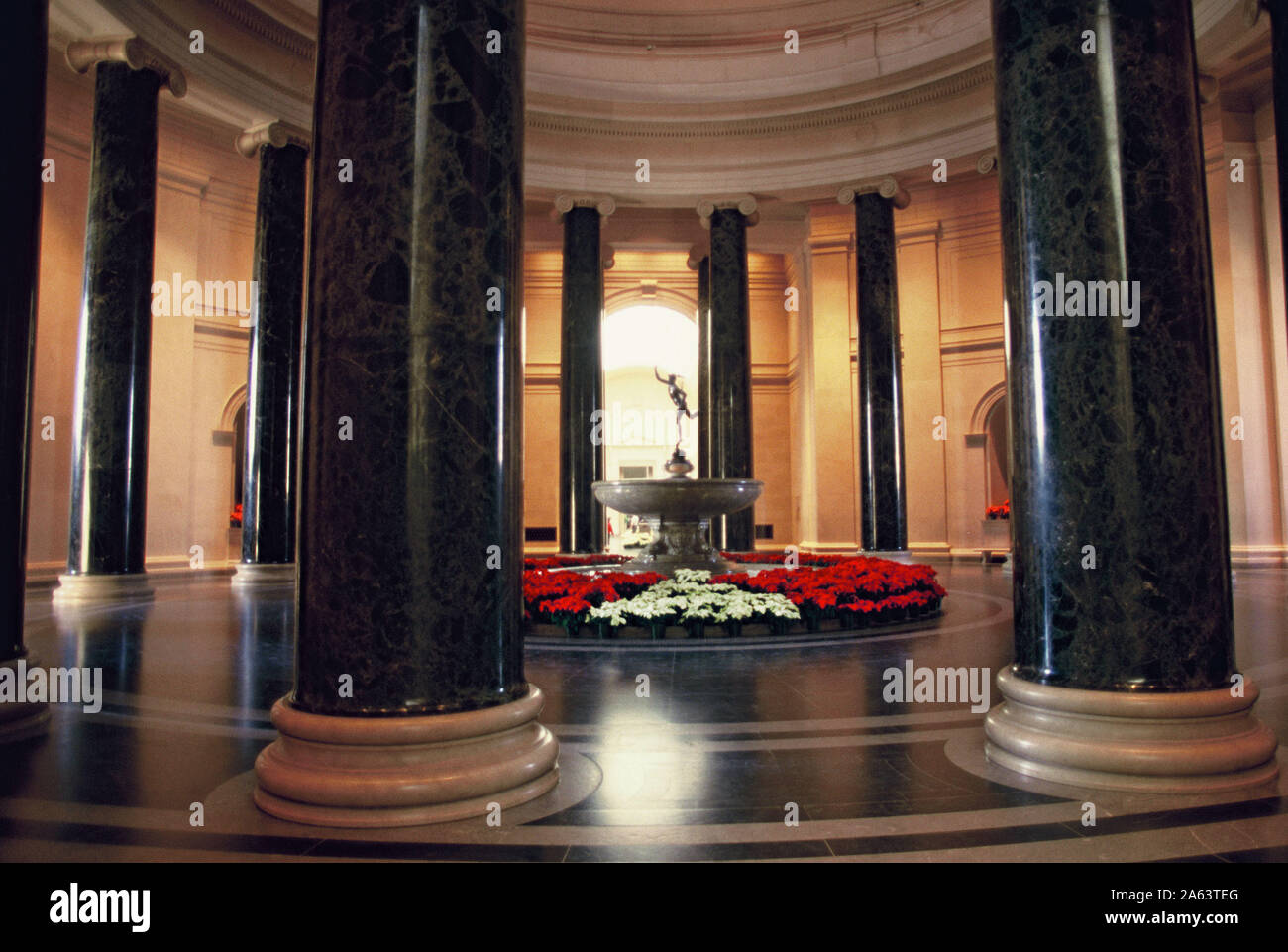 The Rotunda of the National Gallery of Art in Washington, DC Photo by ...