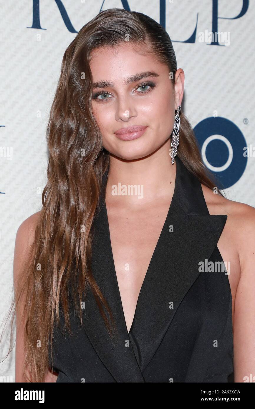 New York, NY, USA. 23rd Oct, 2019. Taylor Hill at arrivals for VERY ...