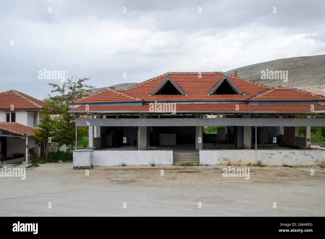 Steel lintel High Resolution Stock Photography and Images - Alamy