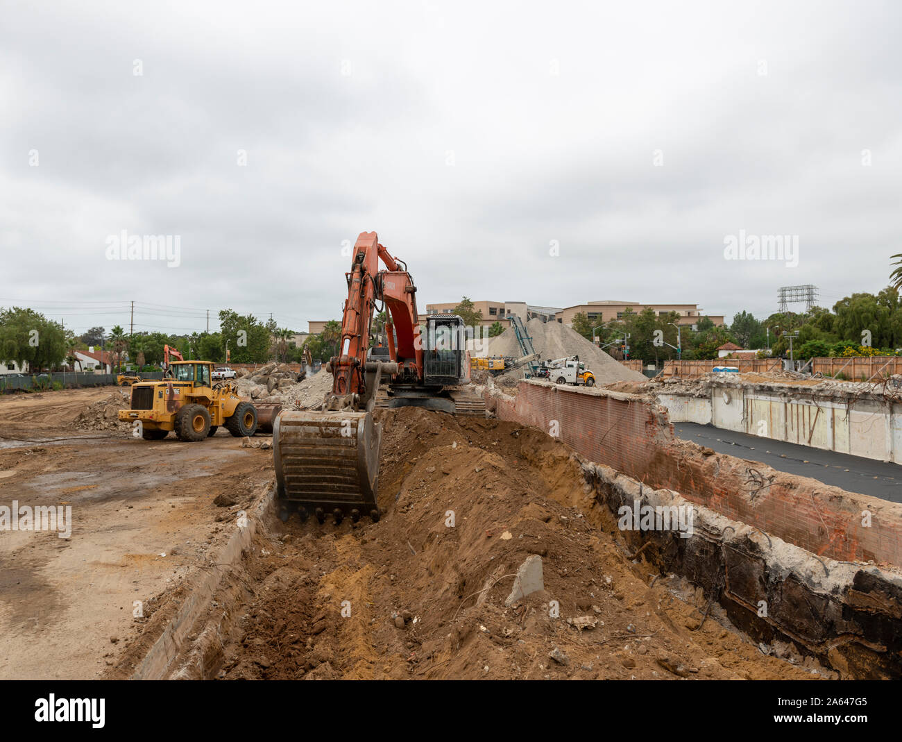 Hitachi excavator hi-res stock photography and images - Alamy