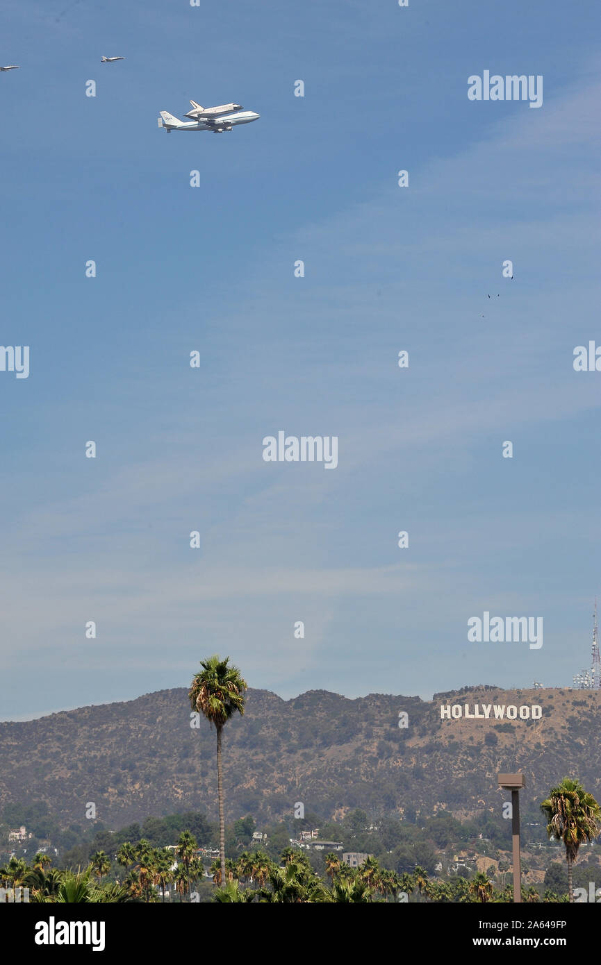 LOS ANGELES, CA. September 21, 2012: The Space Shuttle Endeavour does a ...