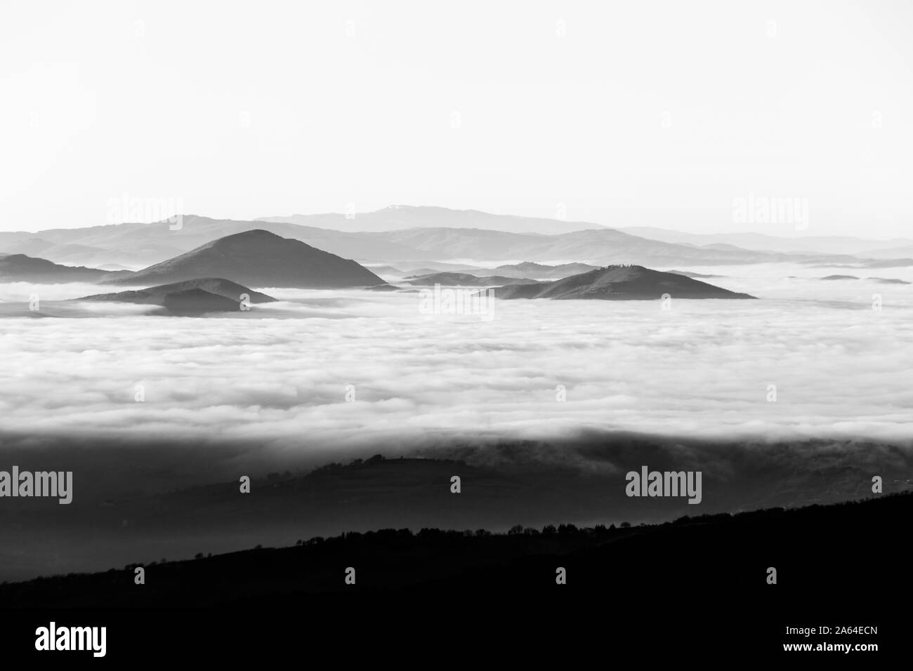 Sea of fog and mountains at the distance Stock Photo - Alamy