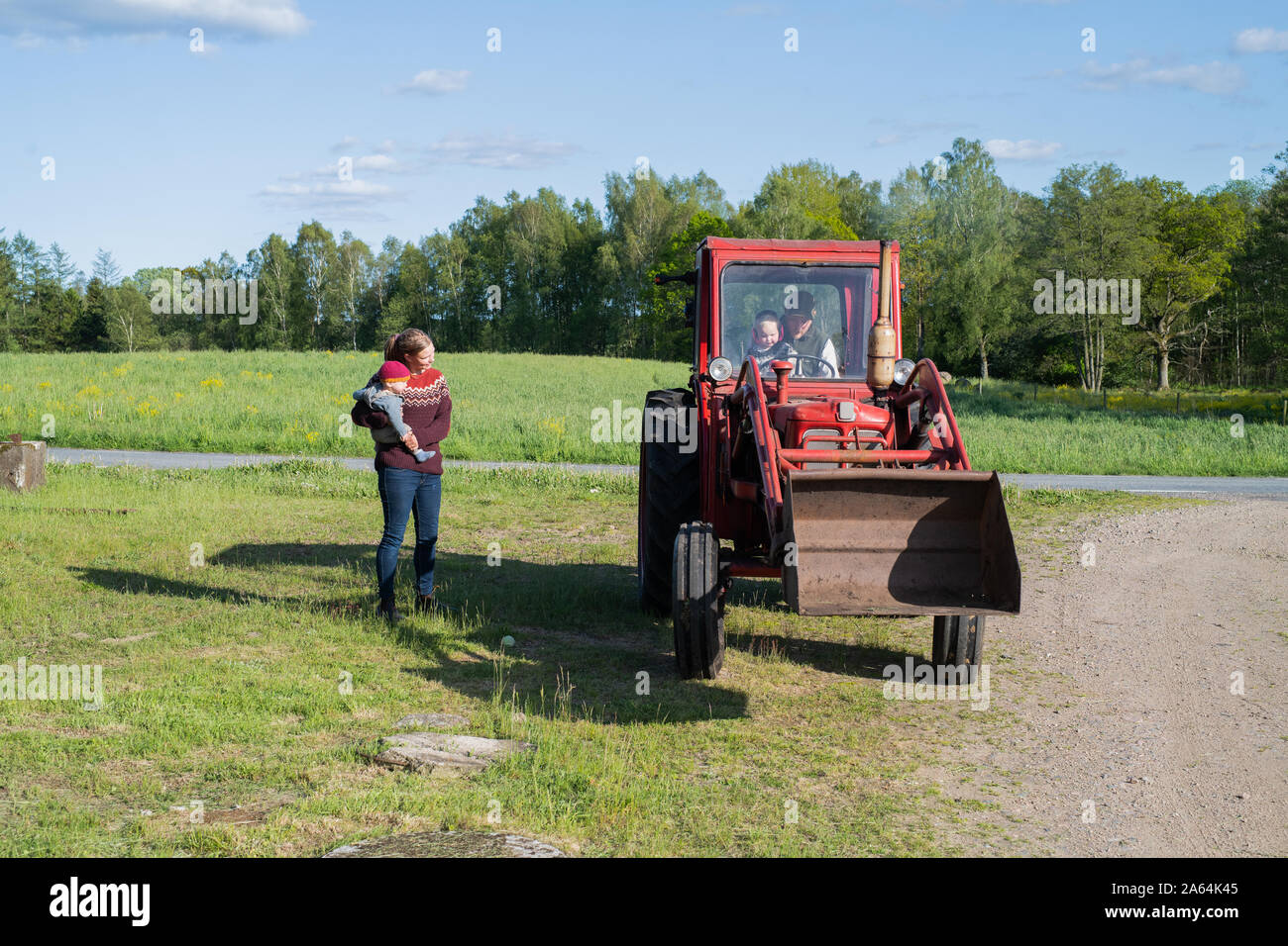 Family livelihood hi-res stock photography and images - Alamy