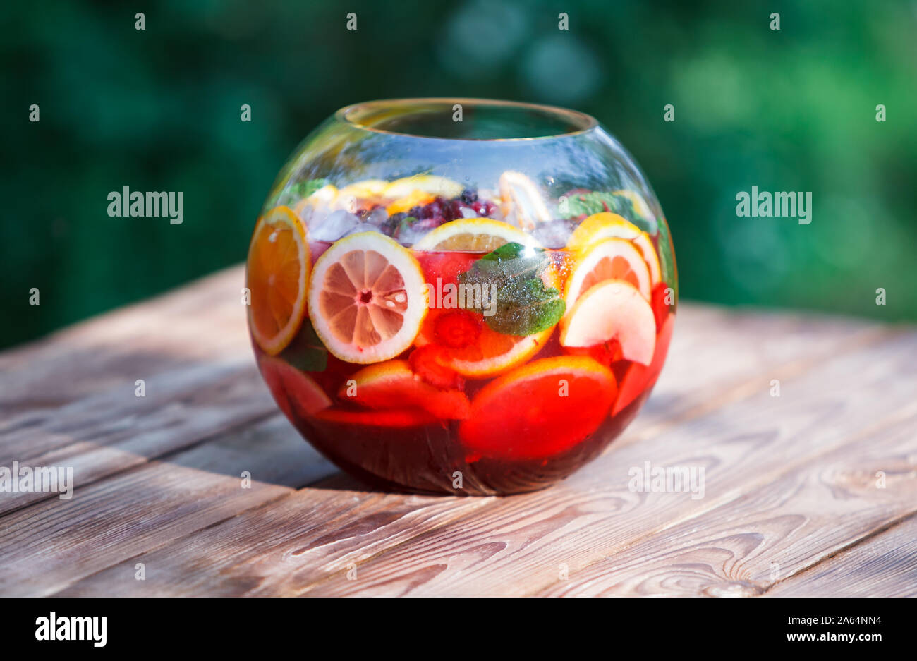 Non alcoholic cocktails mojito hi-res stock photography and images - Alamy