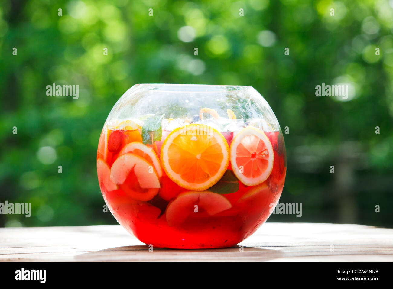 Non alcoholic cocktails mojito hi-res stock photography and images - Alamy