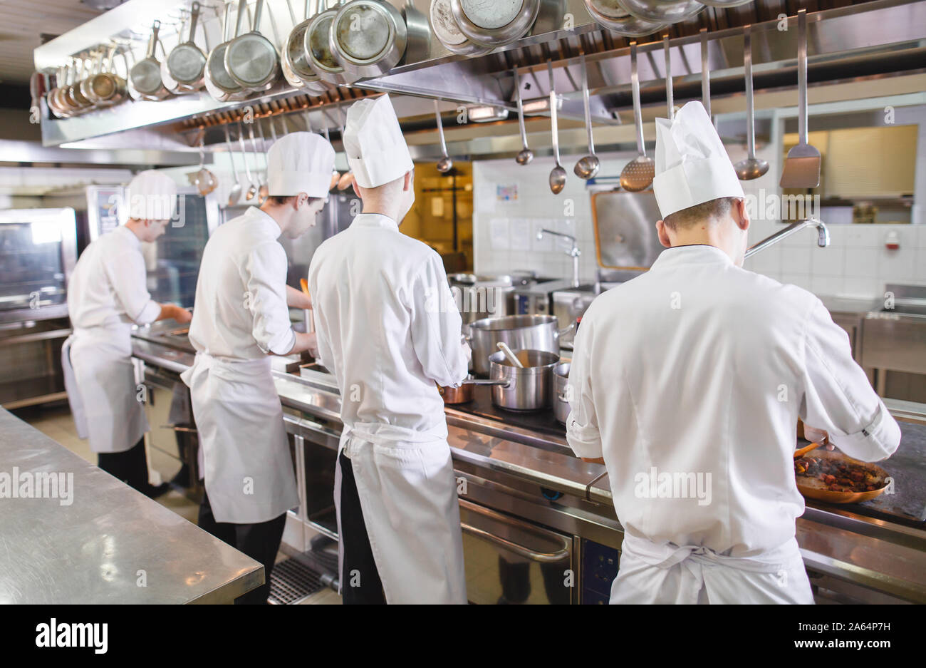 cook cooks in a restaurant Stock Photo - Alamy