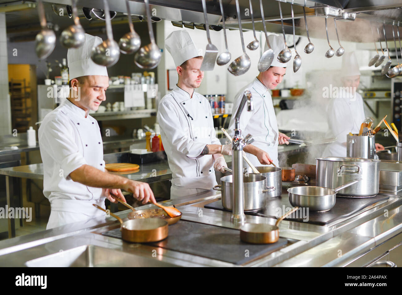 cook cooks in a restaurant Stock Photo - Alamy