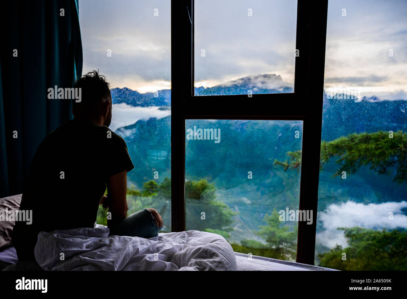 Cool window view hi-res stock photography and images - Alamy