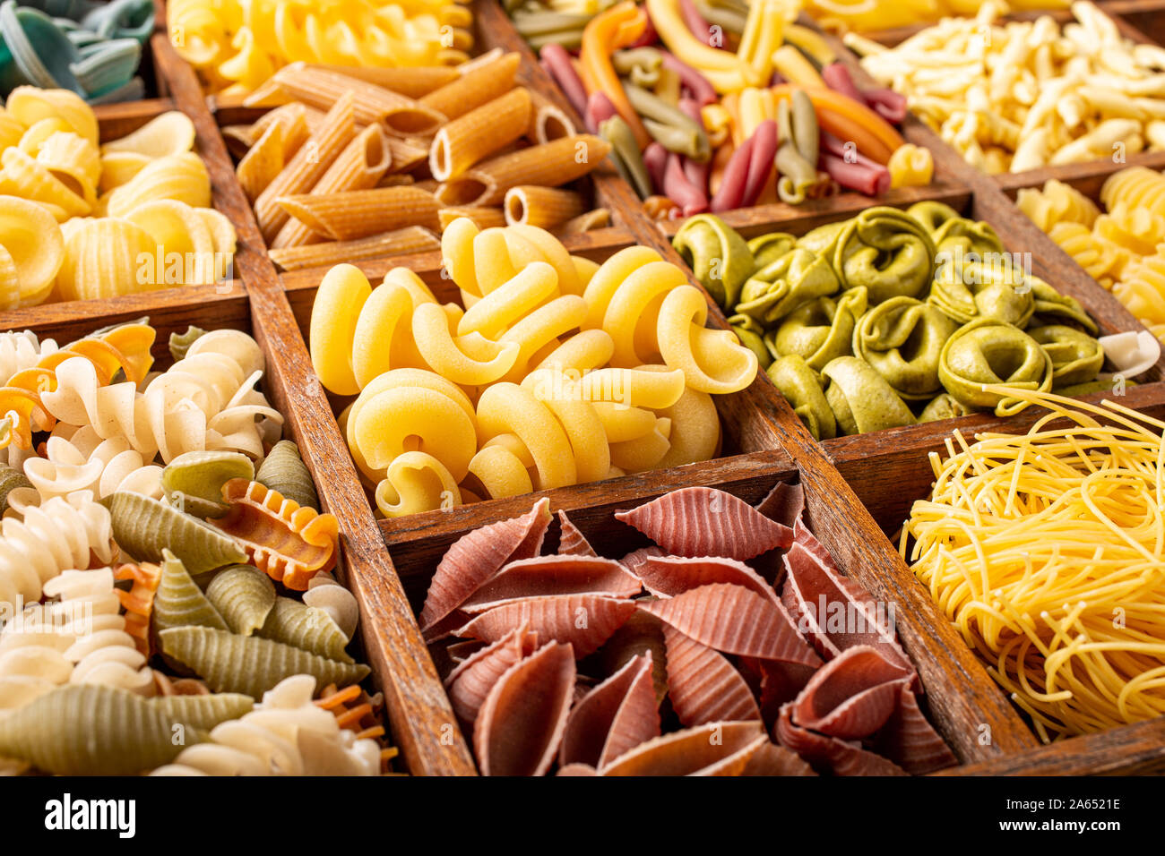 Uncooked spaghetti box hi-res stock photography and images - Alamy