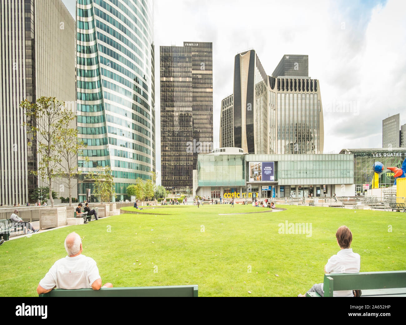 High rise building day tour hi-res stock photography and images - Alamy