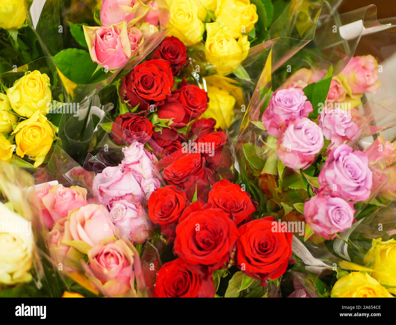 Red roses flowers composition bouquets hi-res stock photography and ...