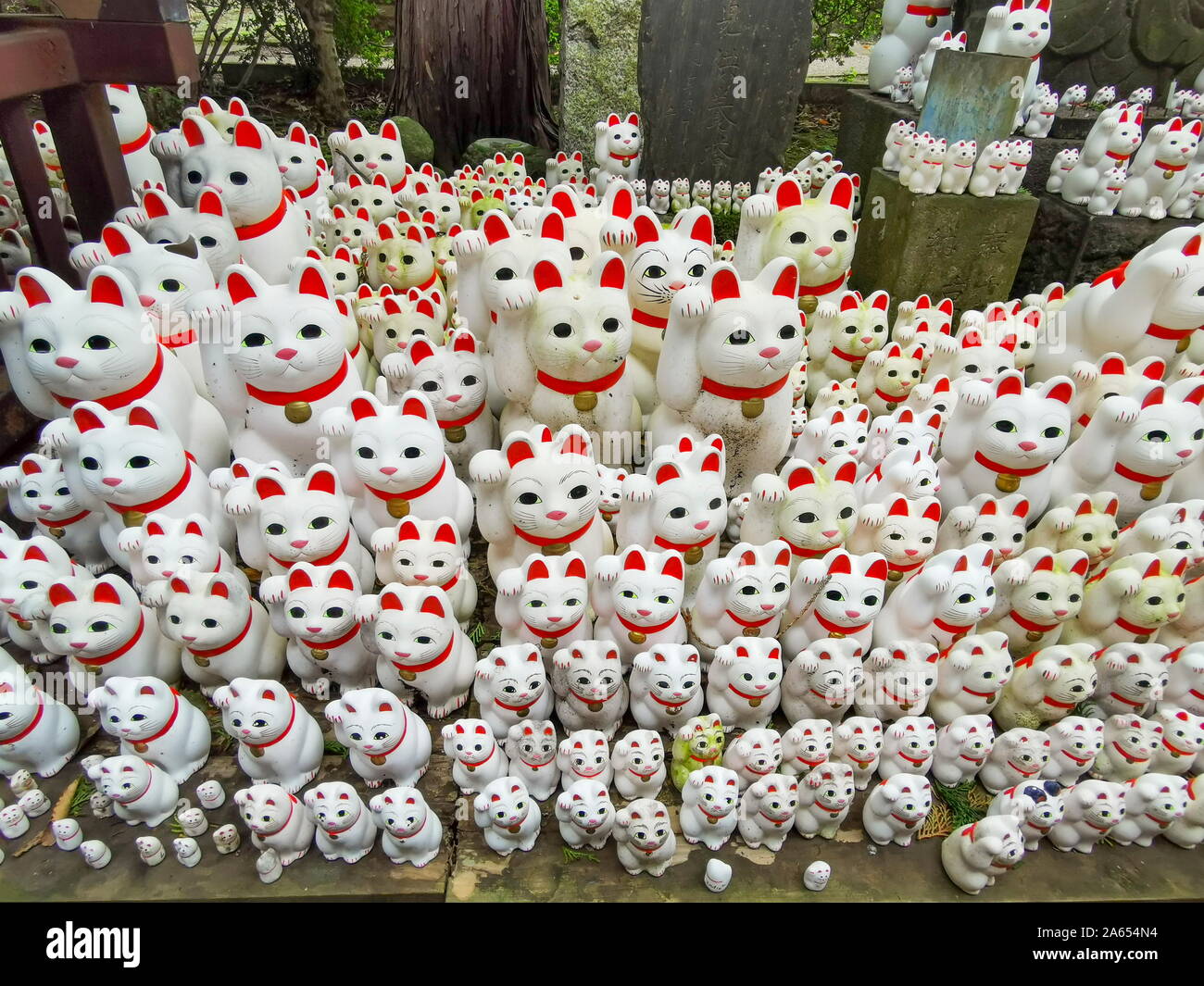 GOTOKU-JI TEMPLE: TOKYO' S "LUCKY CAT" TEMPLE Stock Photo - Alamy