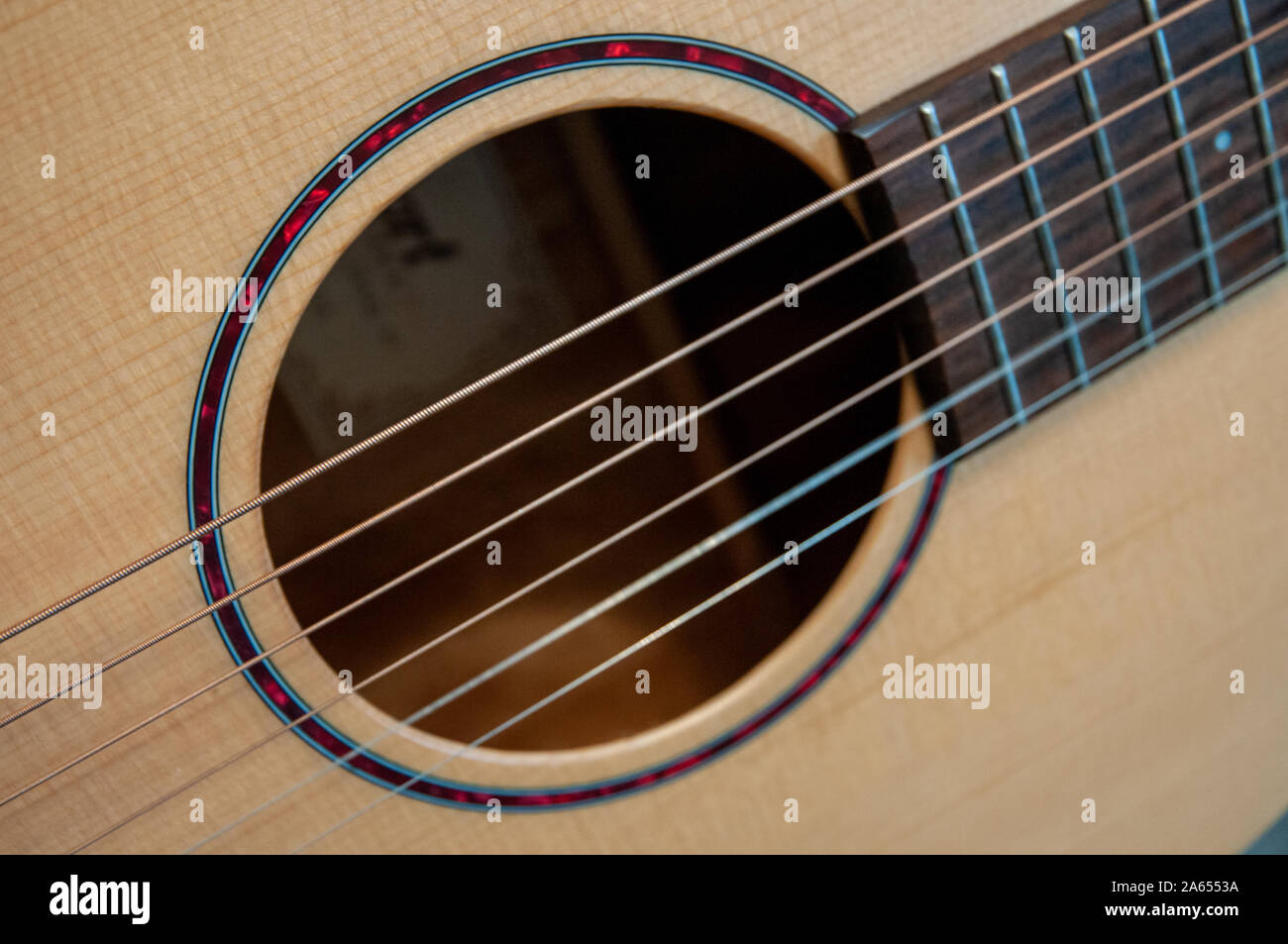 Sound waves circle hi-res stock photography and images - Alamy