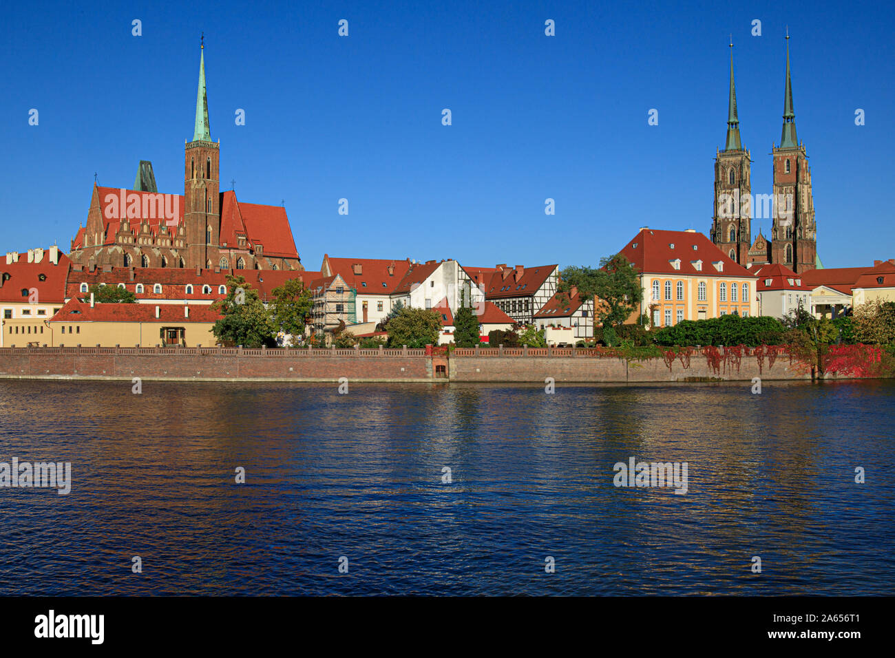 Wroclaw at Odra river with cathedral Stock Photo - Alamy