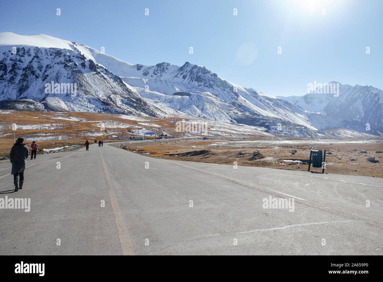 Pakistan china border hi-res stock photography and images - Alamy