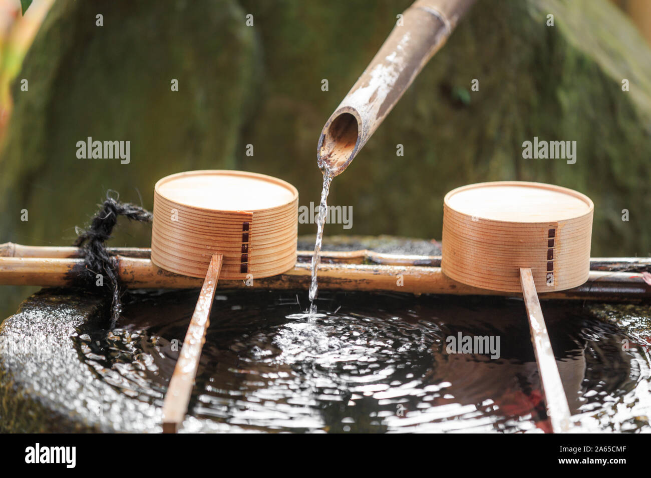 Japanese wash basin hi-res stock photography and images - Alamy