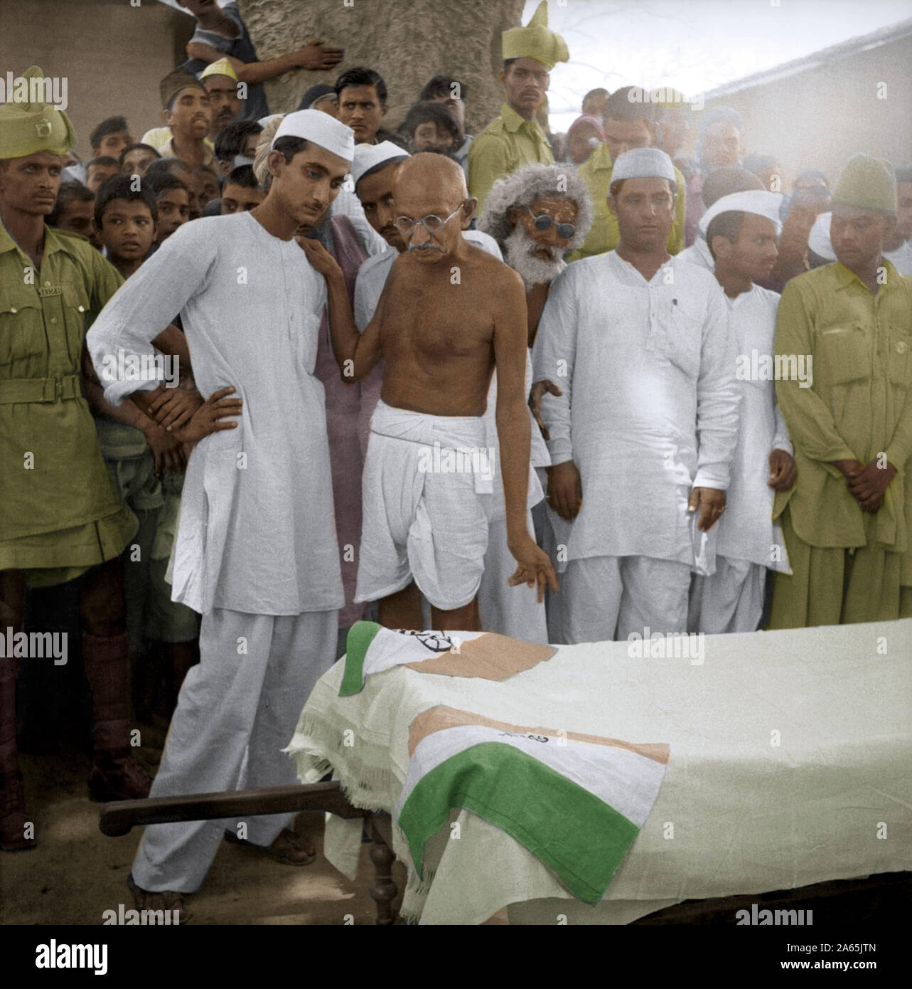 Mahatma Gandhi consoling Professor Abdul Bari murdered, Patna, Bihar ...