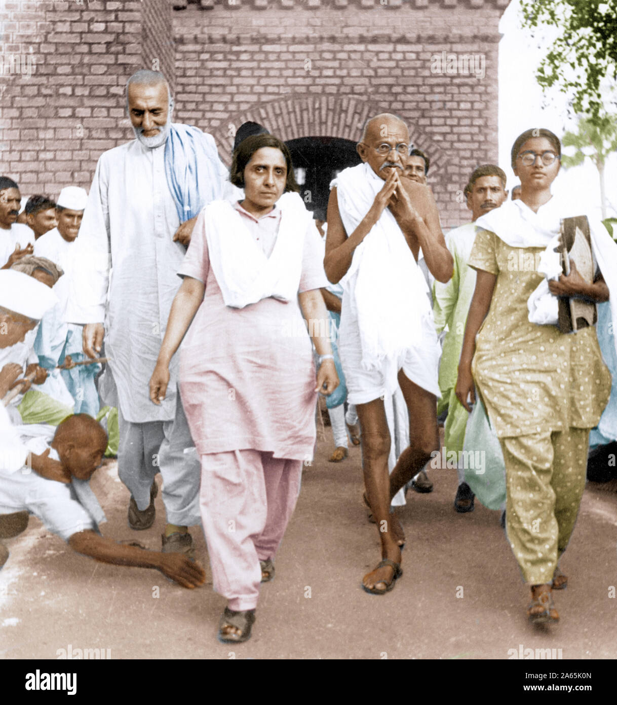 Mahatma Gandhi with Abdul Ghaffar Khan during peace march, Bihar, India ...