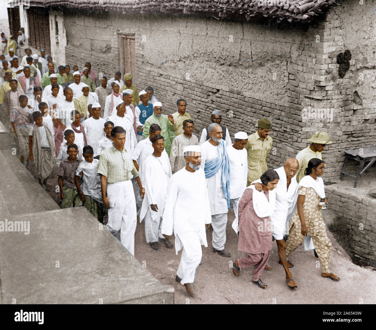 Mahatma Gandhi with Abdul Ghaffar Khan during peace march after Hindu ...