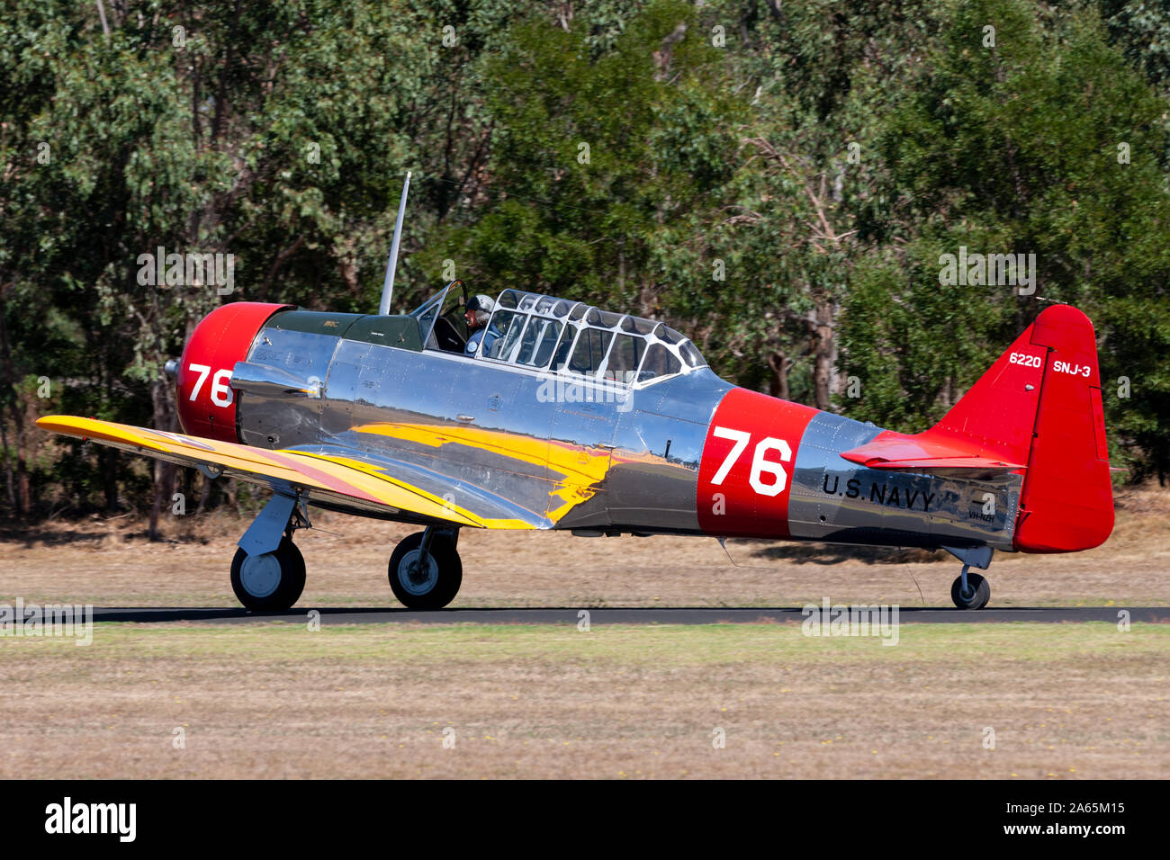 North American AT-6C Harvard VH-NZH single engine military training ...